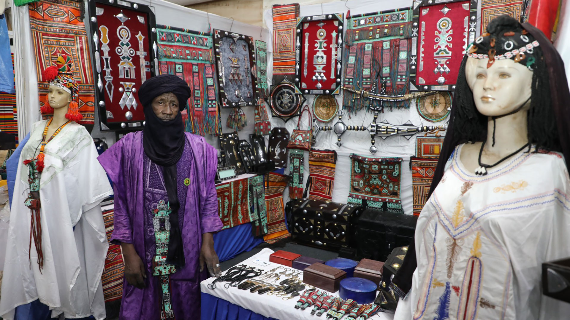 SALON INTERNATIONAL DE L’ARTISANAT DU MALI: 4ème édition du SIAMA a été ...